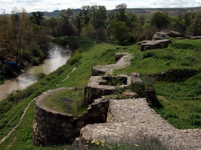 Rustavi Castle - Rustavi | ruined castle, place with historical importance