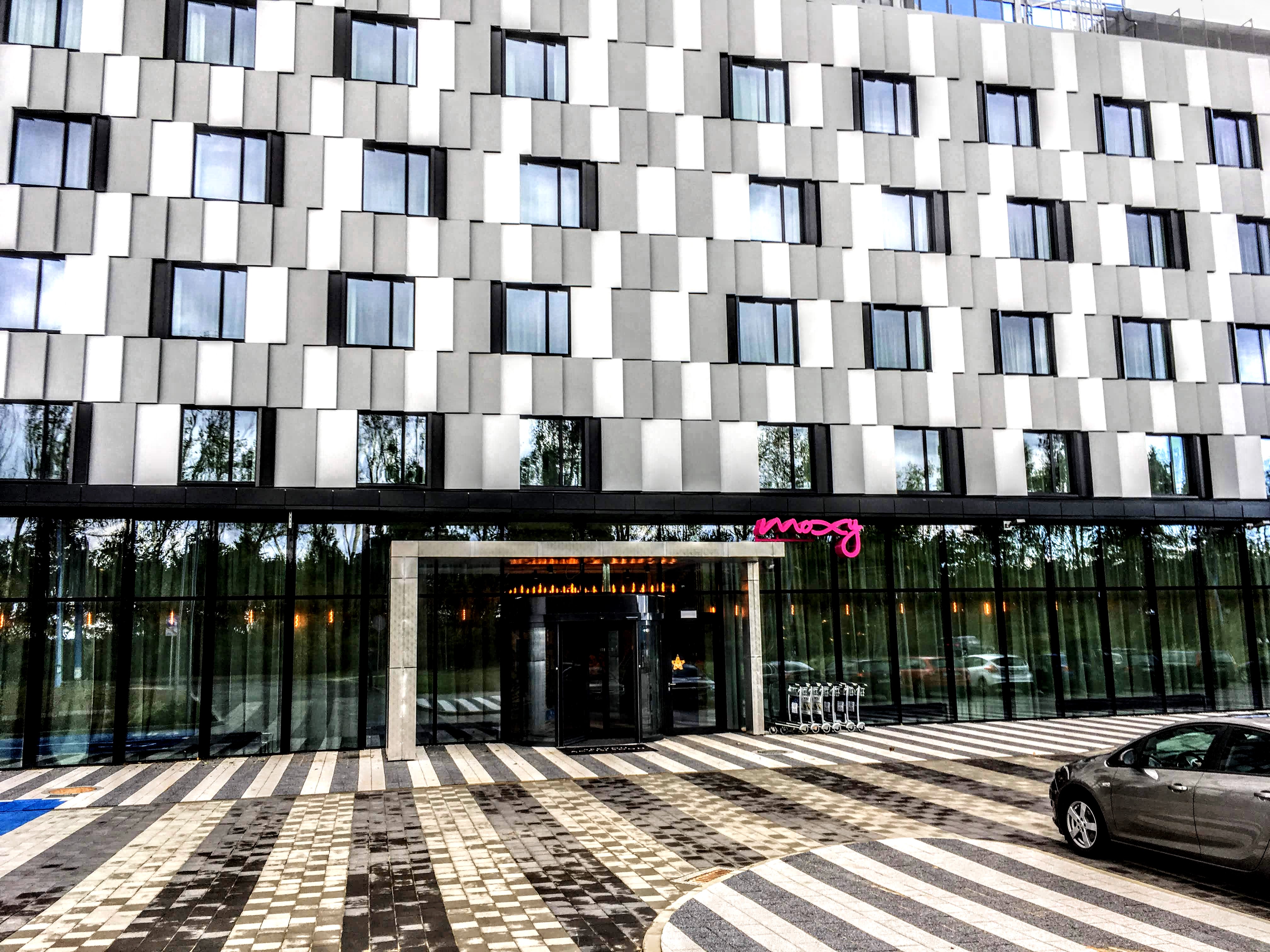 Hotel MOXY Katowice Airport by Marriott