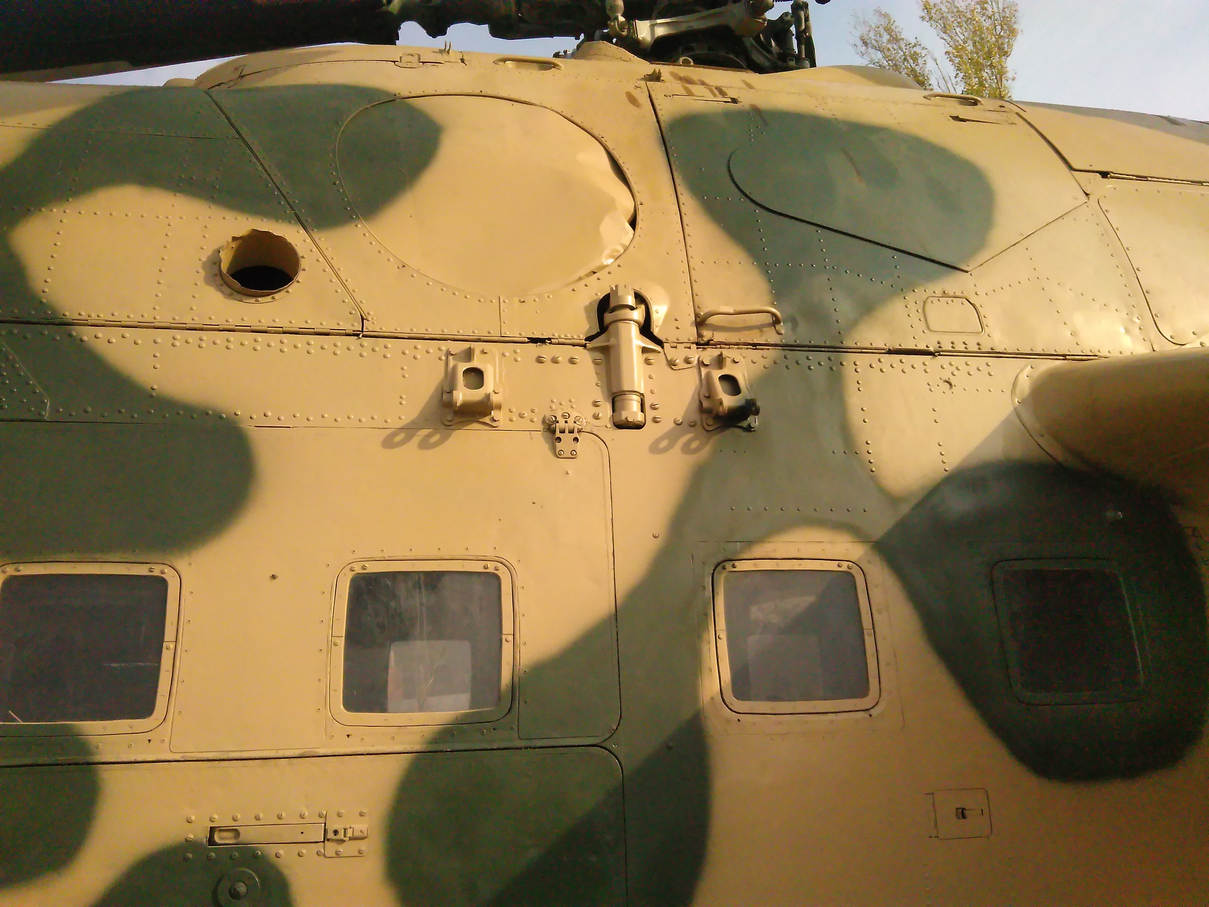 Mil Mi-24V - Engels