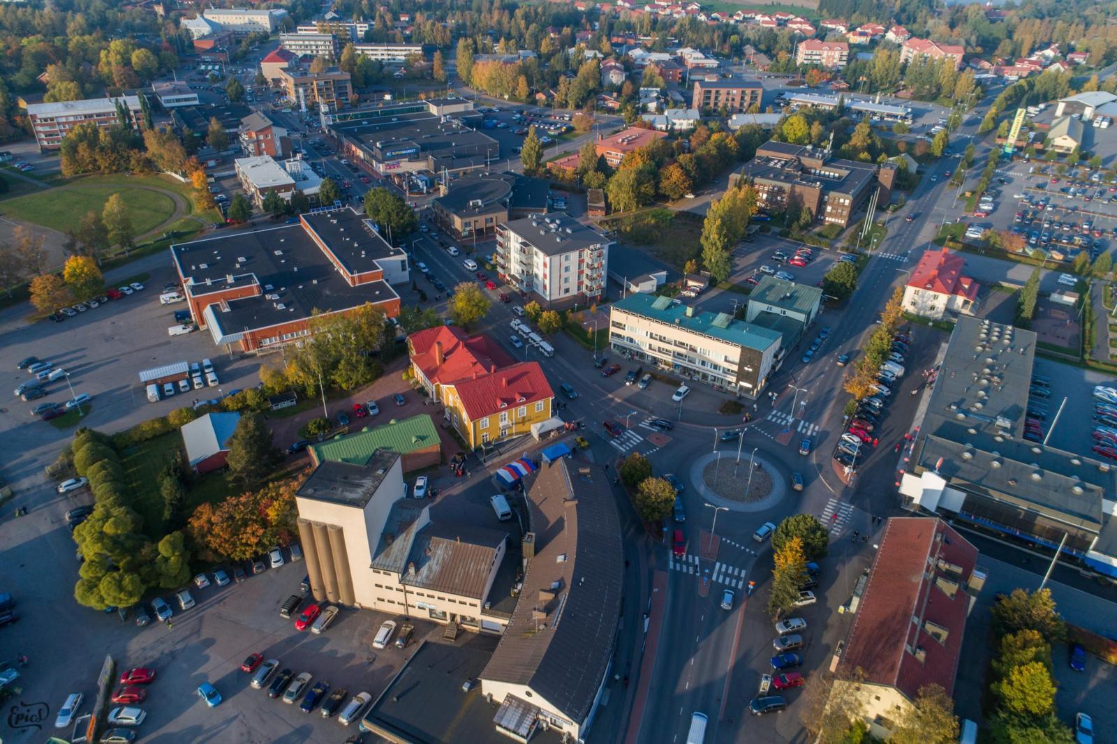 Lauttakylä, Huittinen centre