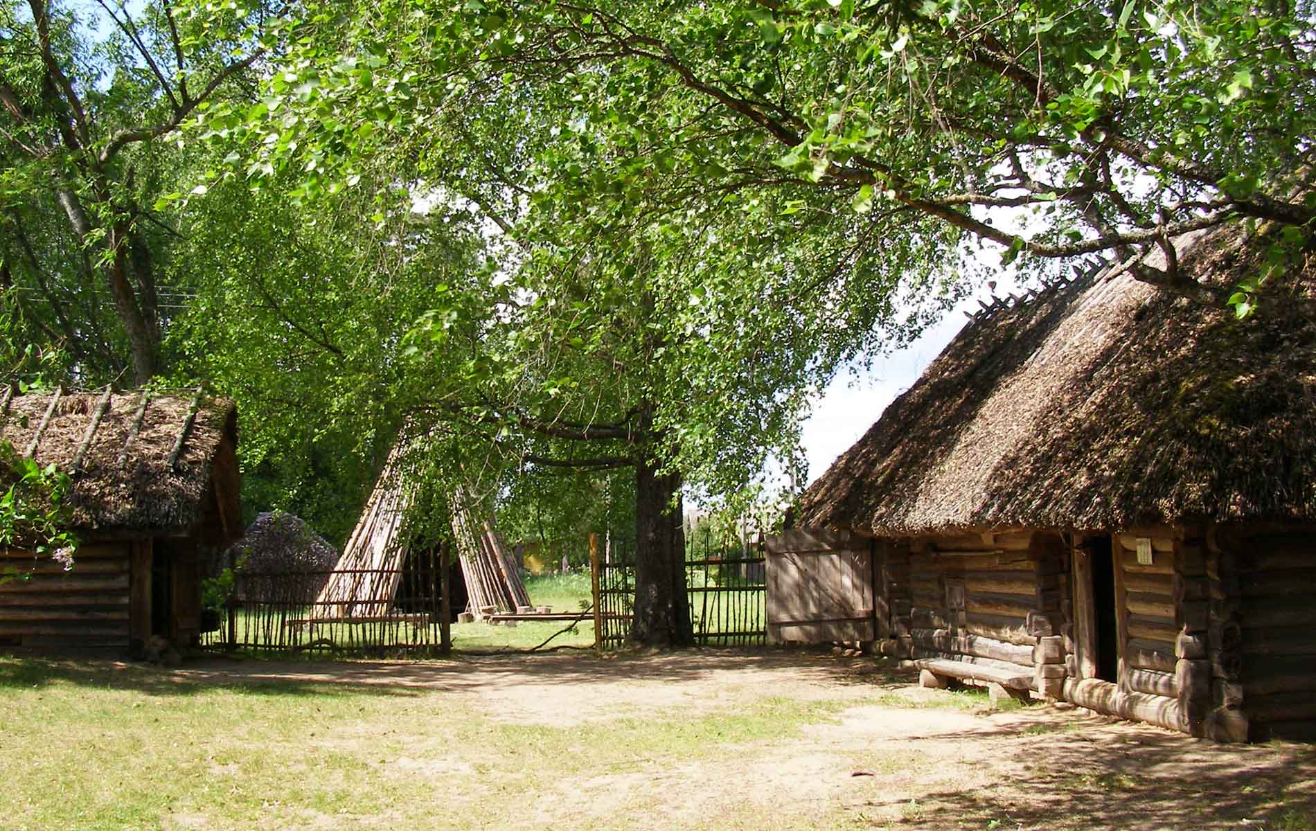 Mõniste Museum - Kuutsi | interesting place, local museum