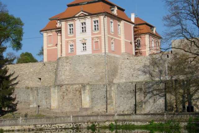 Chvalkovice castle - Хвальковице