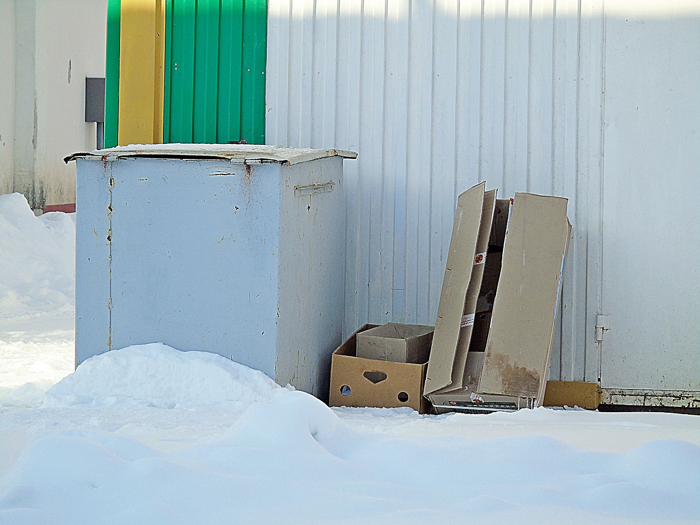 Waste collection point - Homieĺ | waste collection point / civic ...