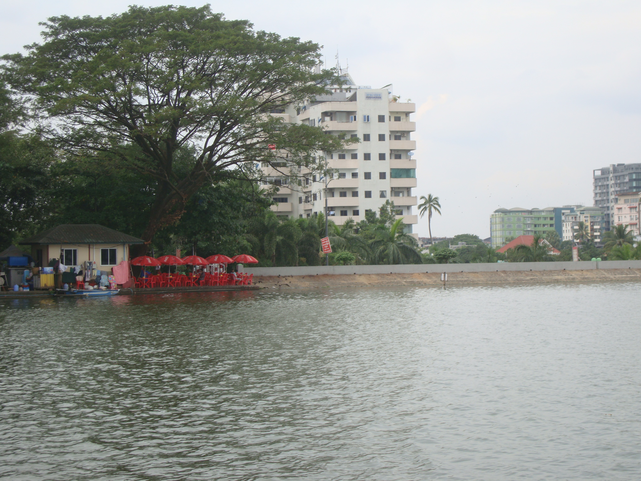 Inya Lake - Yangon Inya Road