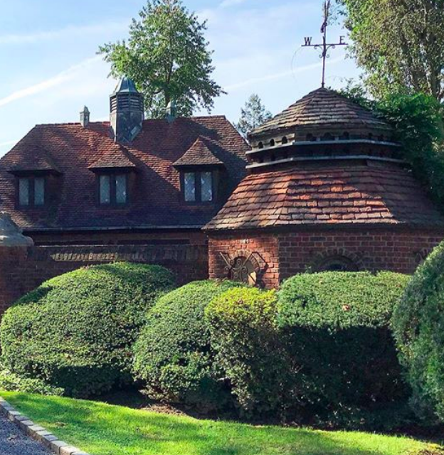 John F. Murray Residence - Old Westbury, New York