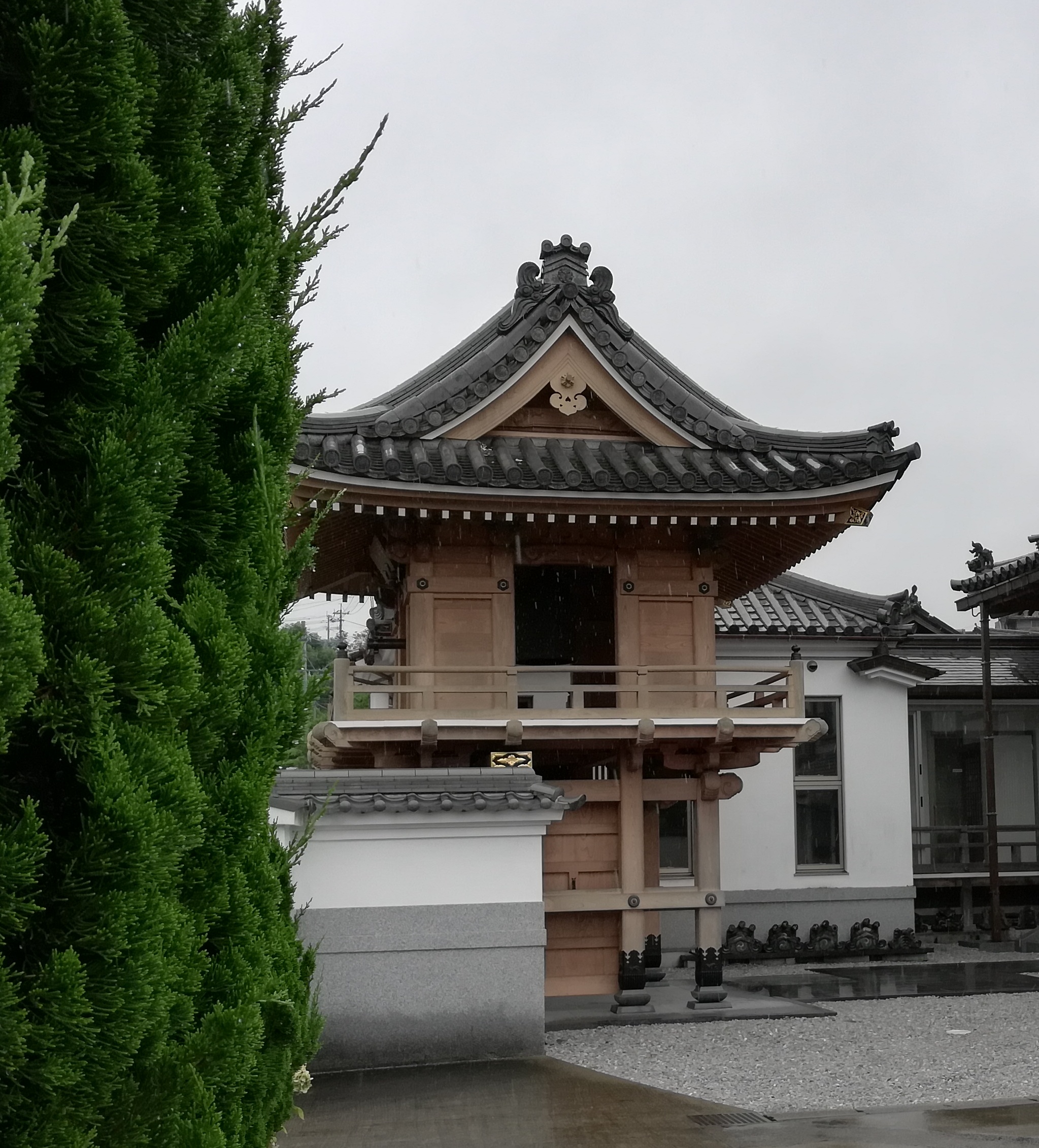 Temple gate - Usuki