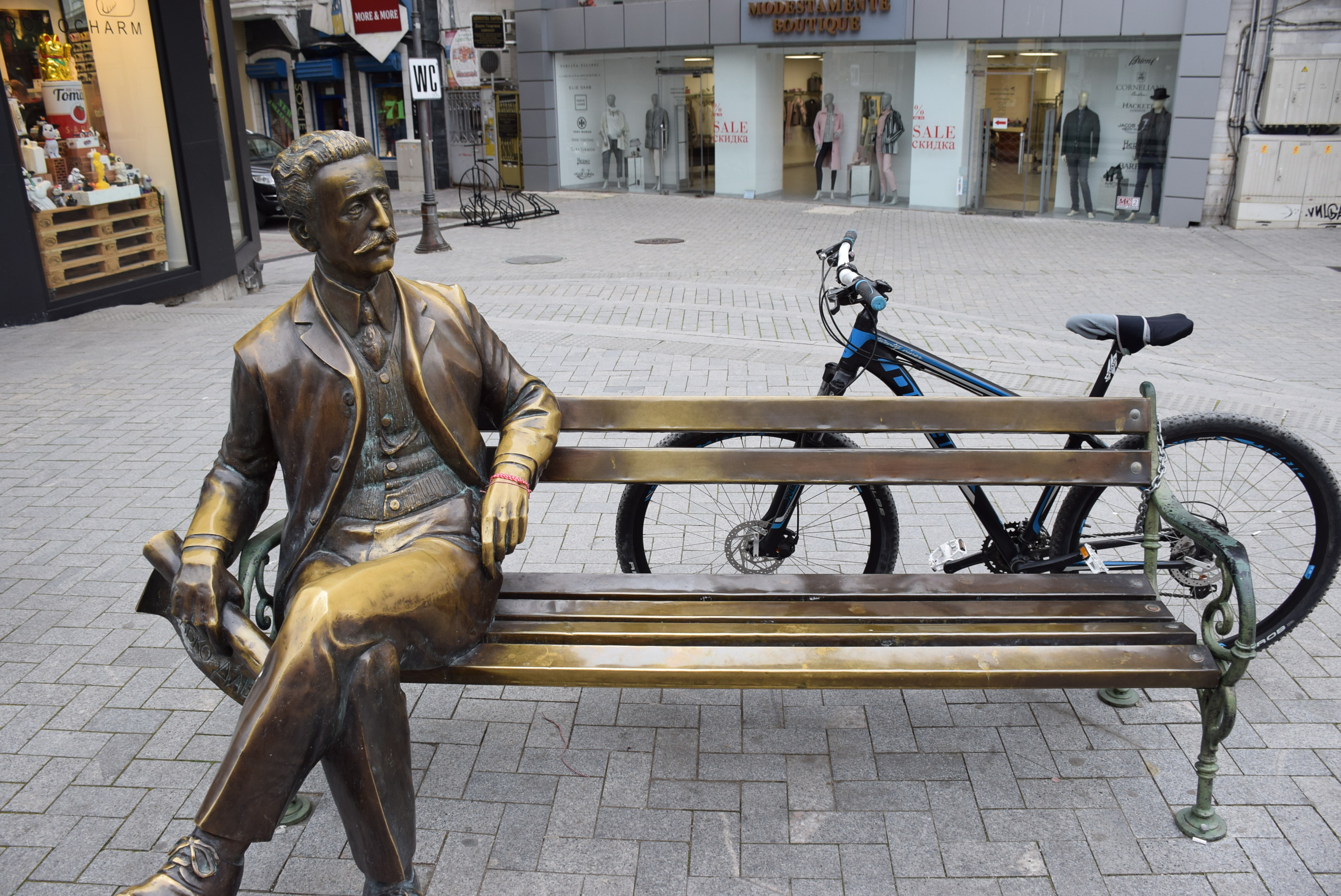 Archt. Dabko Dabkov Monument - Varna
