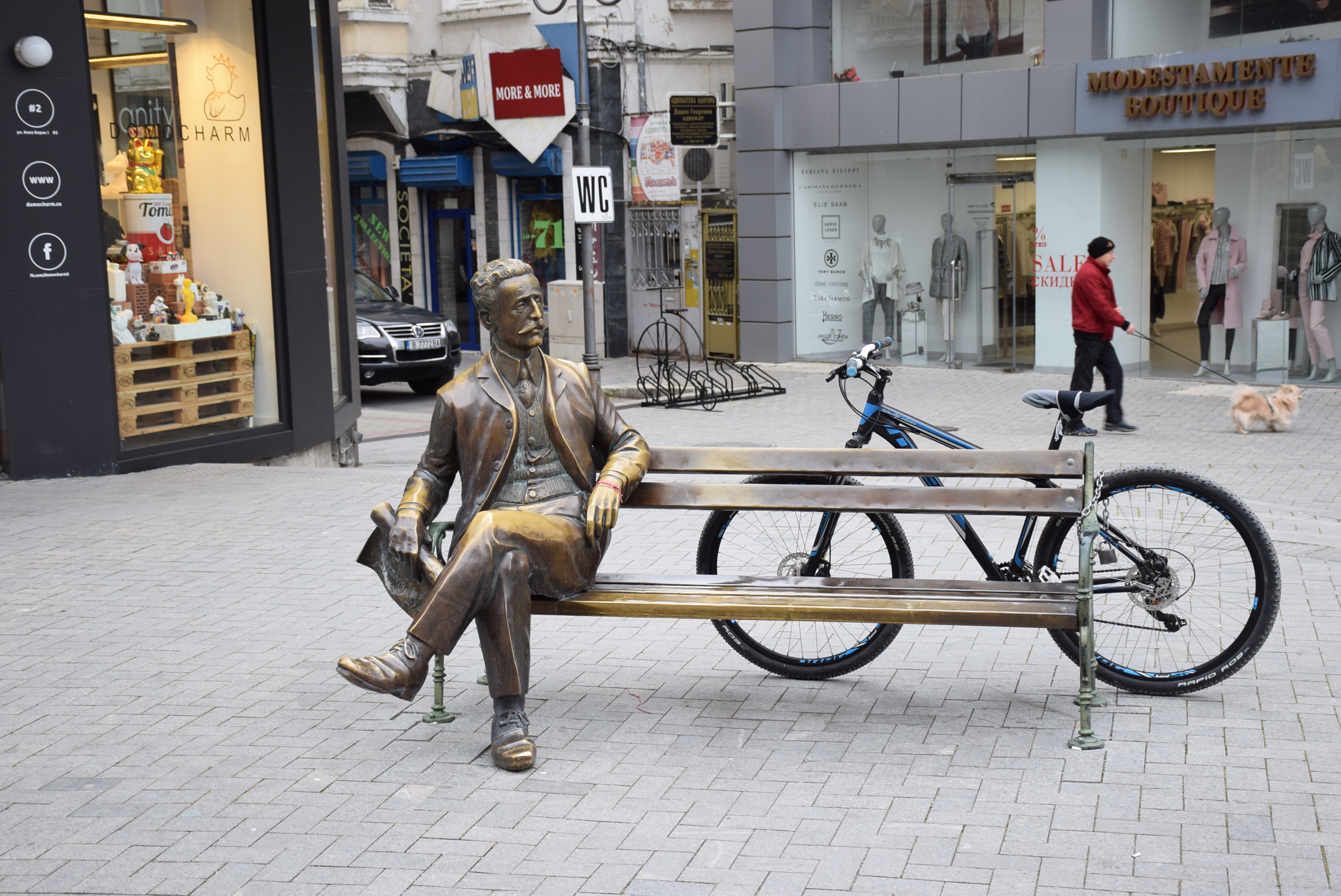 Archt. Dabko Dabkov Monument - Varna