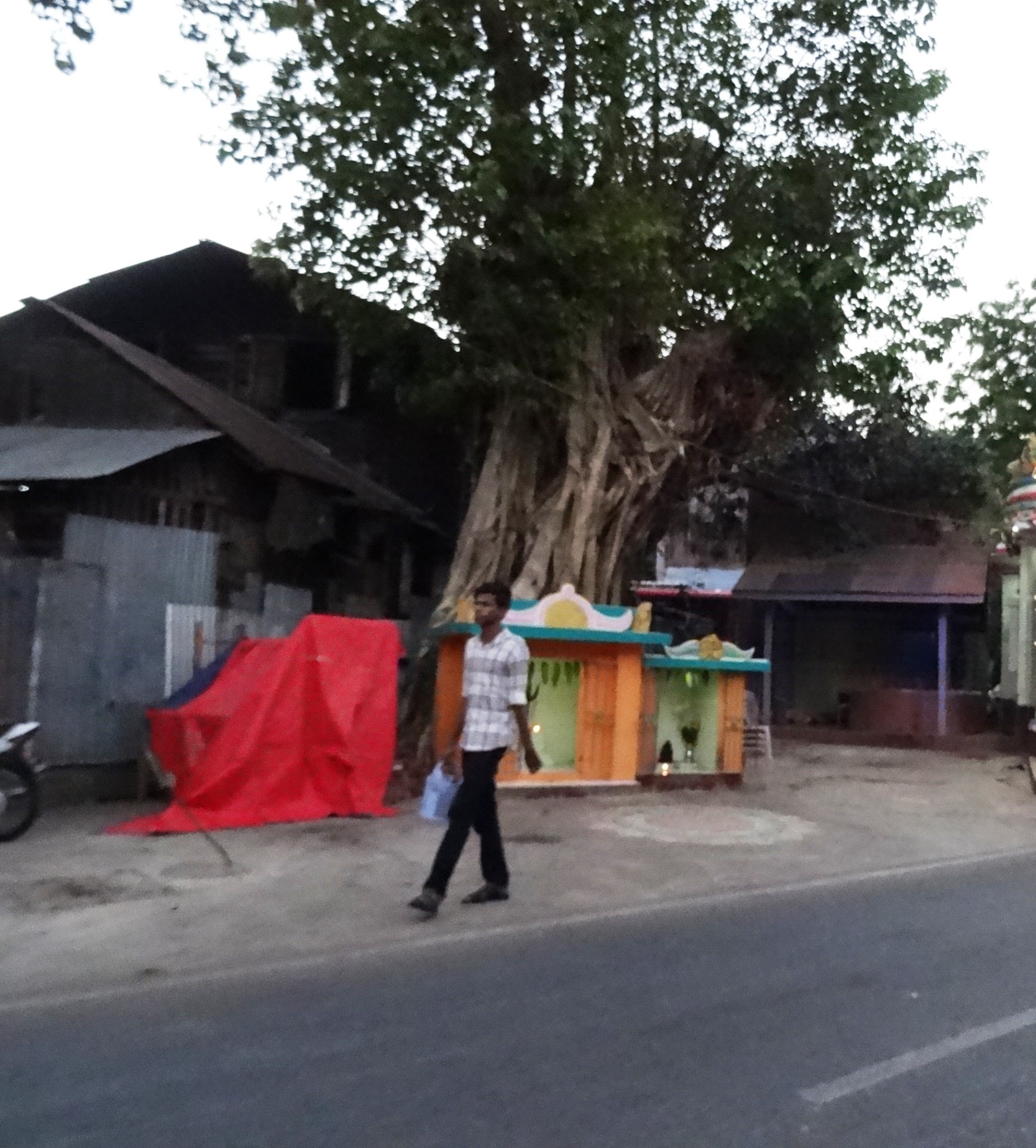 Thirisoolam Shrine - Mawlamyine