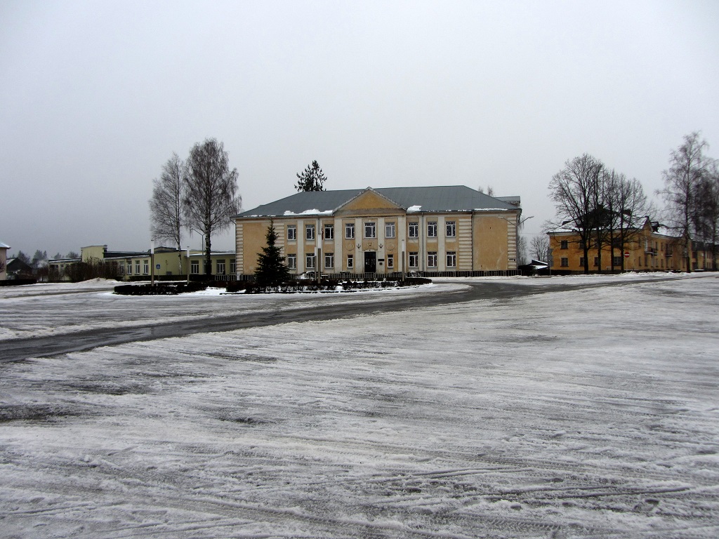 School (Skolas) Square - Seda