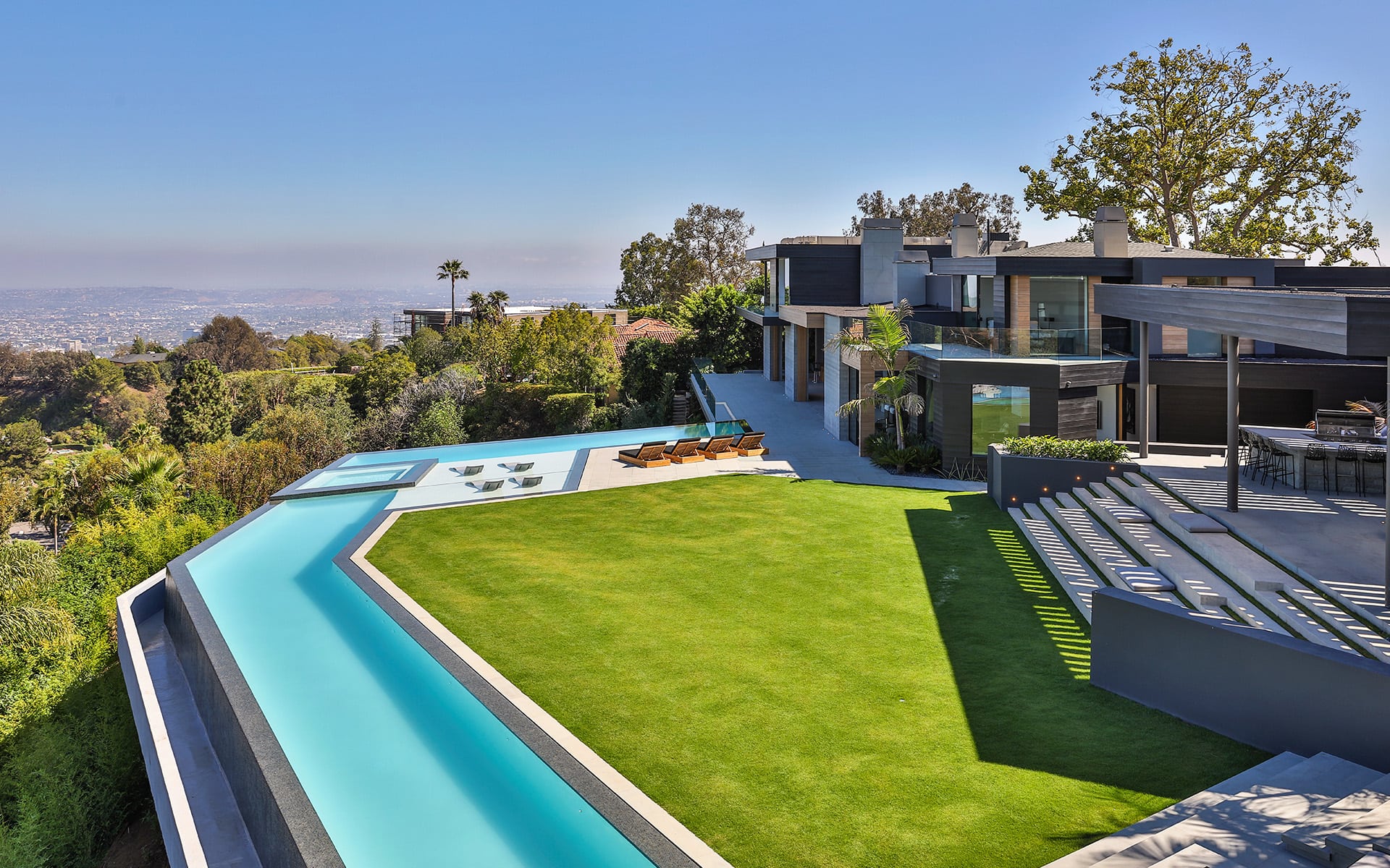 1520 Gilcrest Drive - Los Angeles, California