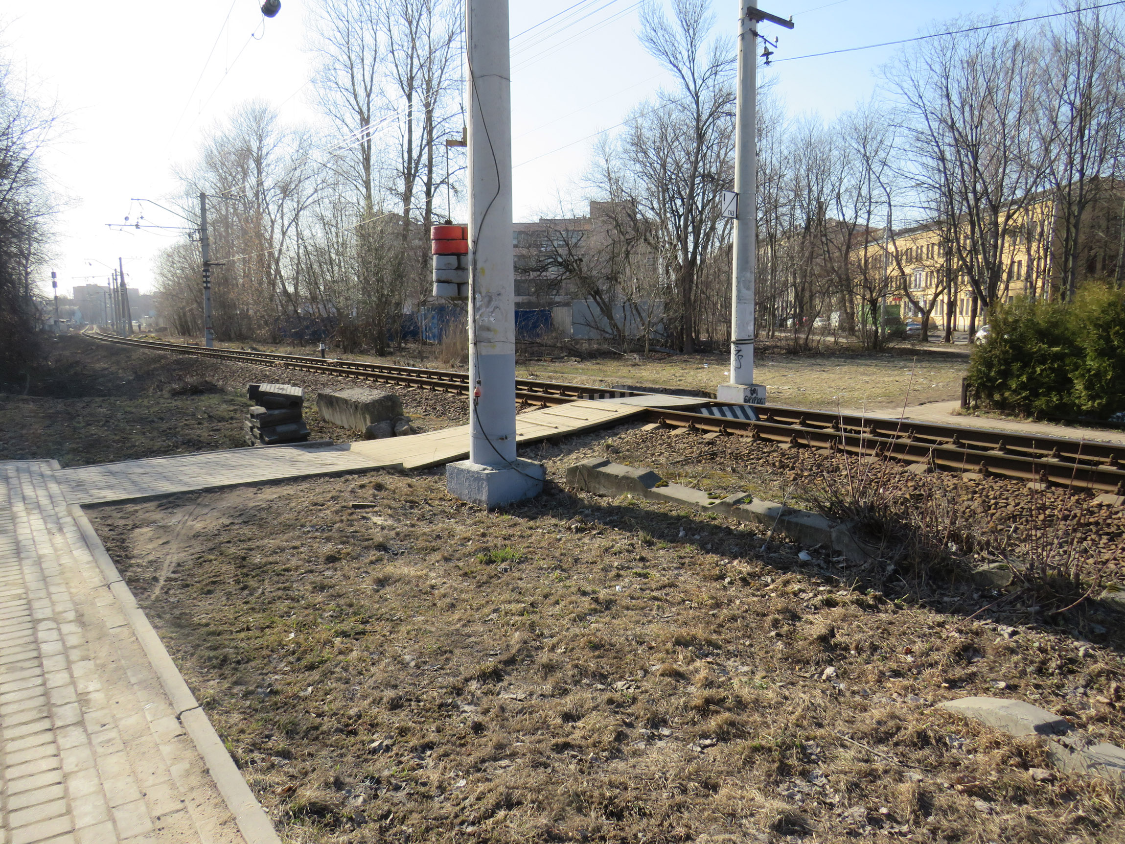 Переход через железную дорогу - Санкт-Петербург