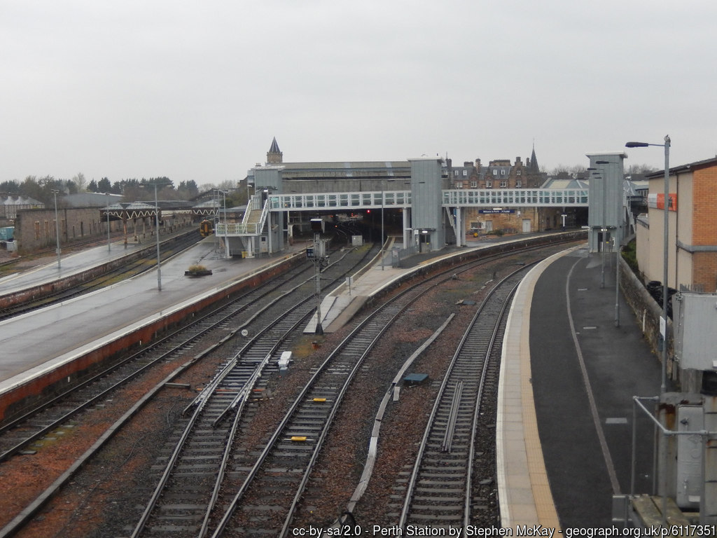 Perth railway station - Perth