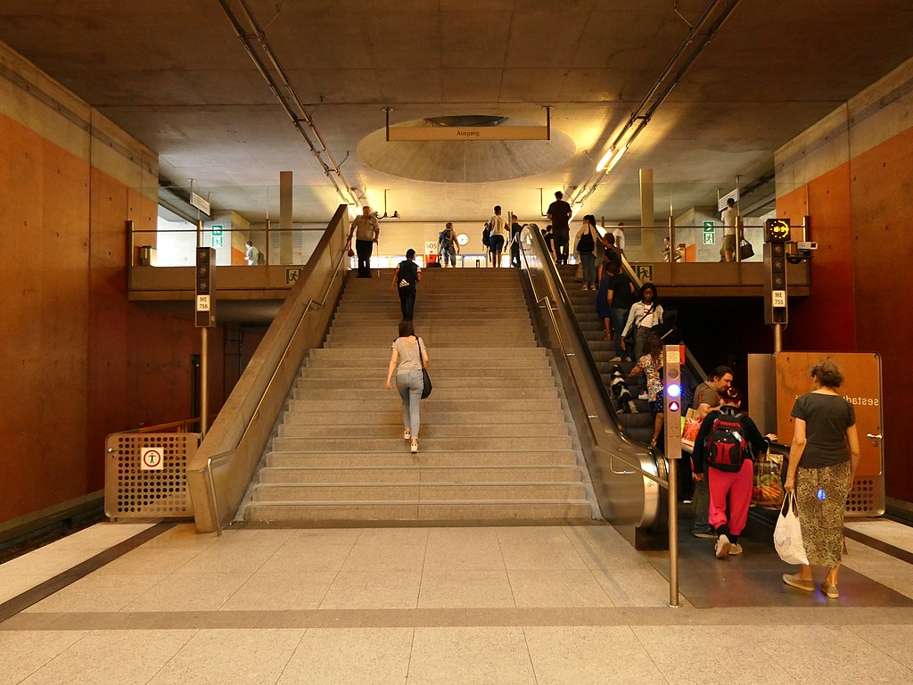 Messestadt West U-Bahn Station (U2 Linie) - München