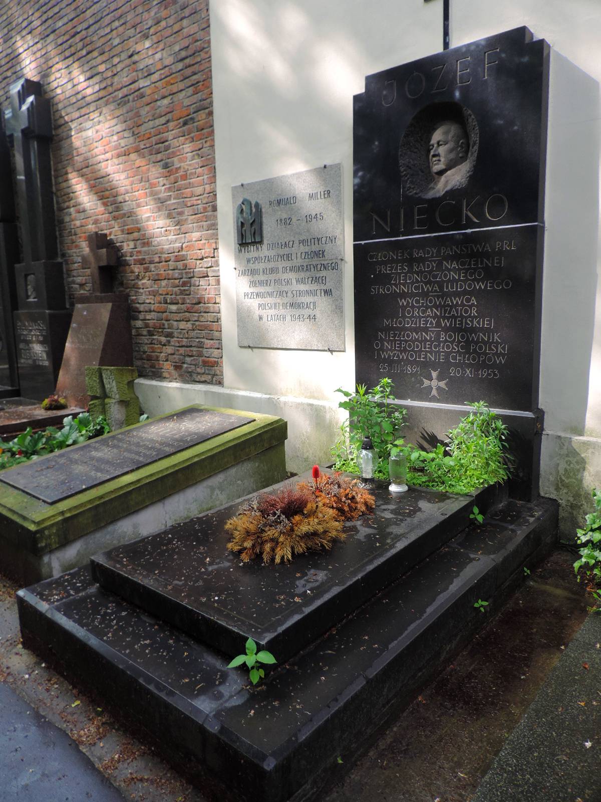 The grave of Józef Niećko - Warsaw