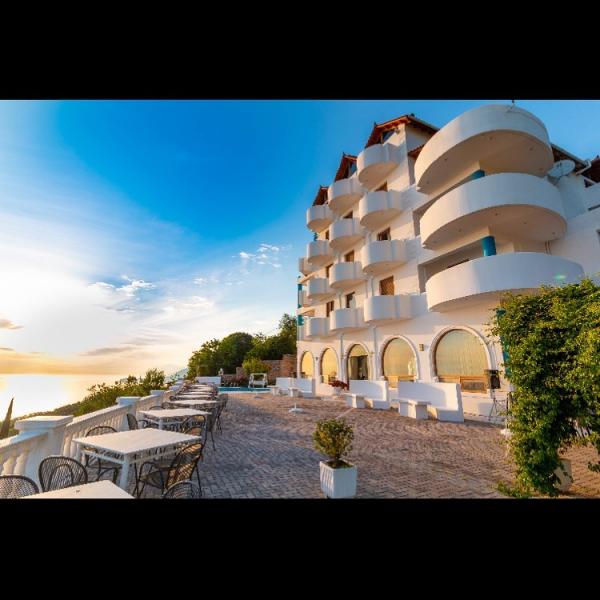 Paradise Lukova Hotel - Lukovë