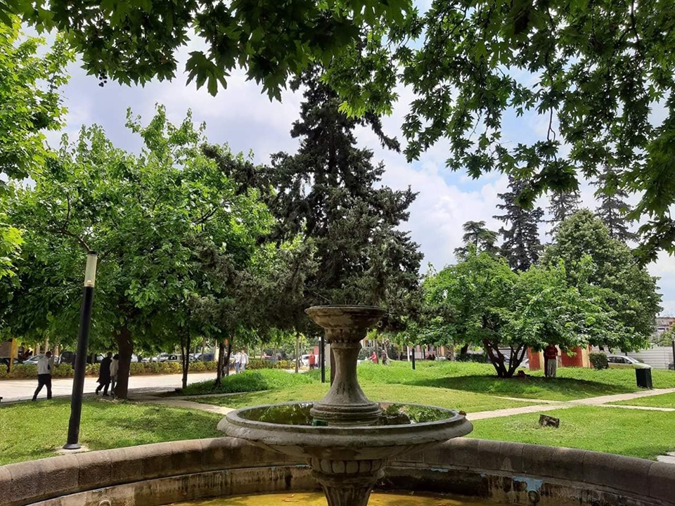 Shatervani i pare ne Tirane ( Monument) - Tirana
