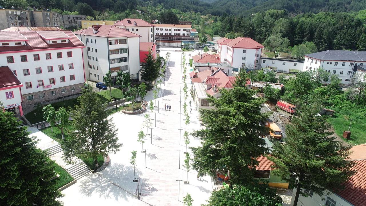 Pukë (Shqip) | town (en)