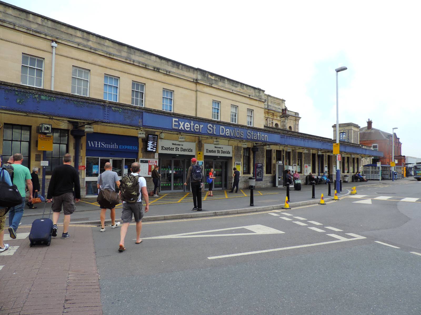 Exeter St Davids Railway Station - Exeter