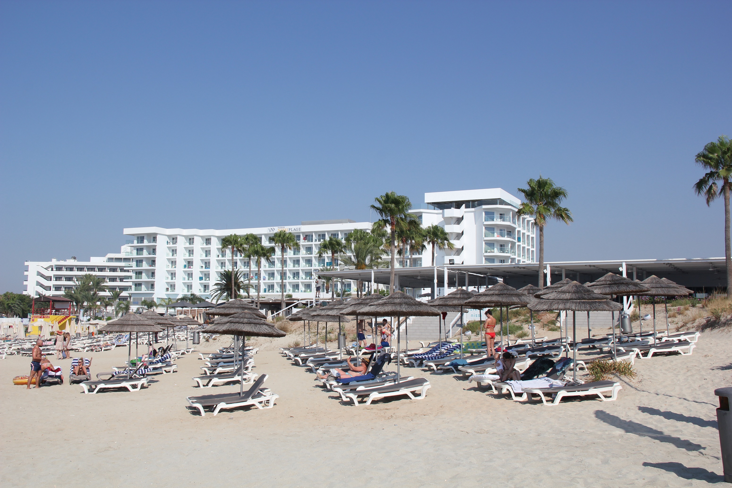 Vassos Nissi Plage Hotel 4*