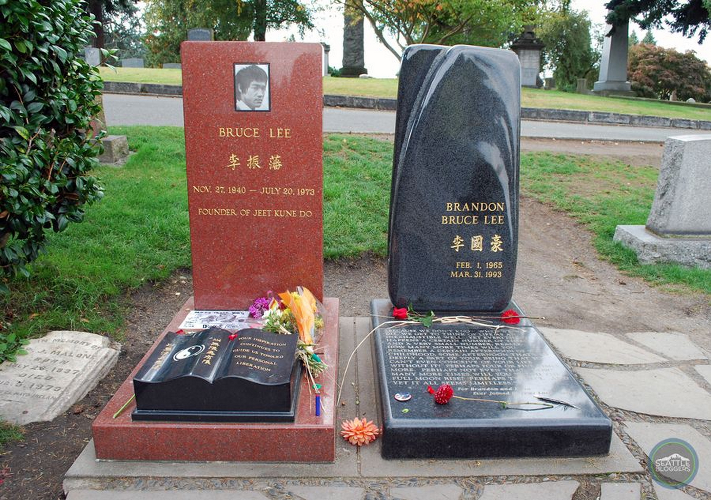 Bruce Lee and Brandon Lee Grave Site - Seattle, Washington