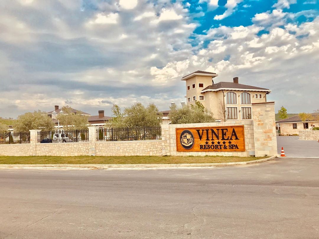 Vinea Resort
