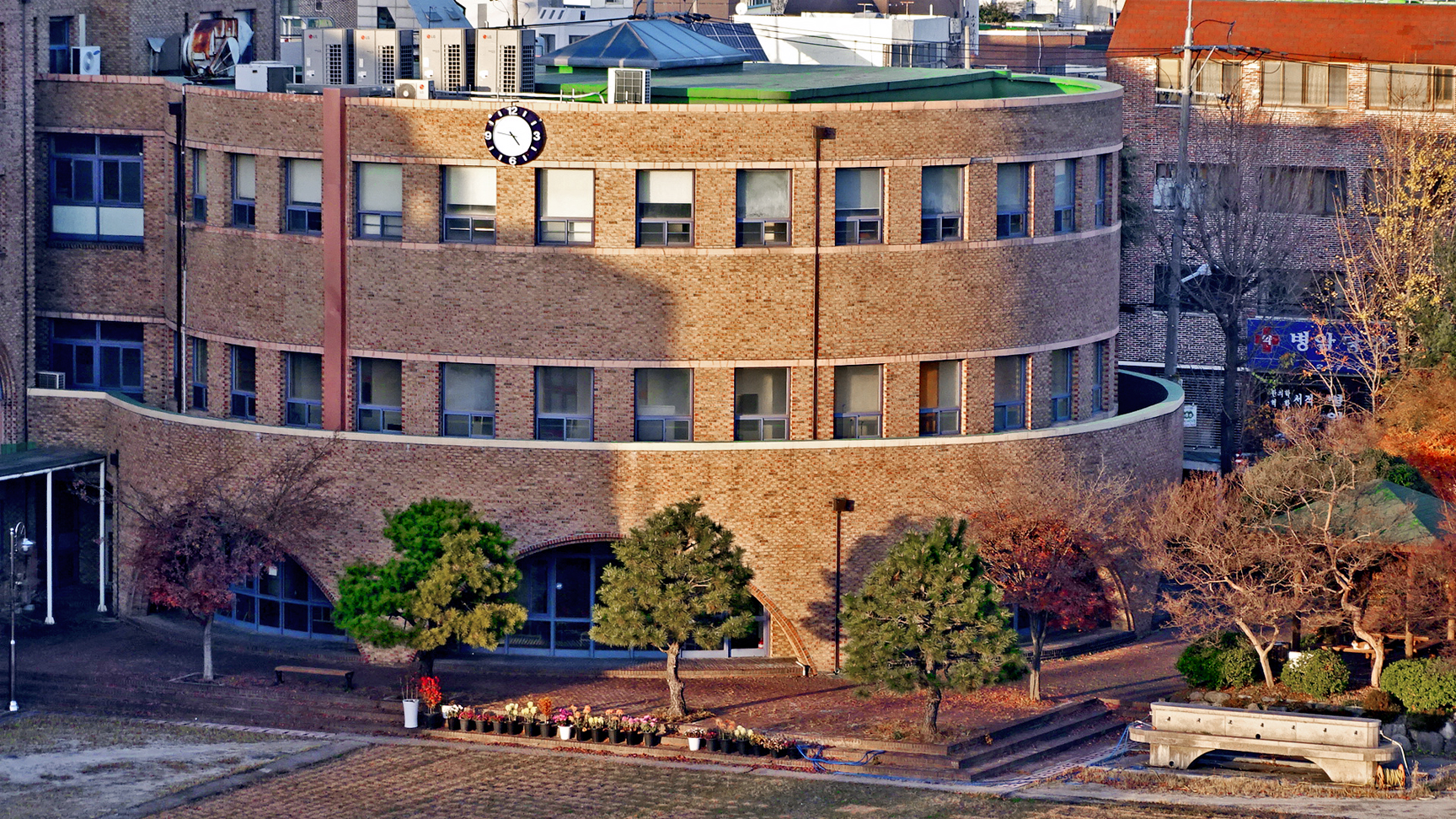 Jeonnam Girls High School - Gwangju