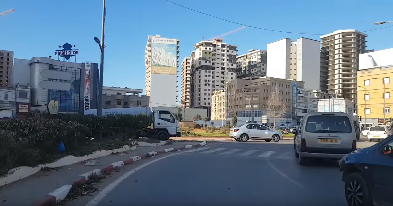 rond point palais d'or - Commune d'Oran بلدية وهران