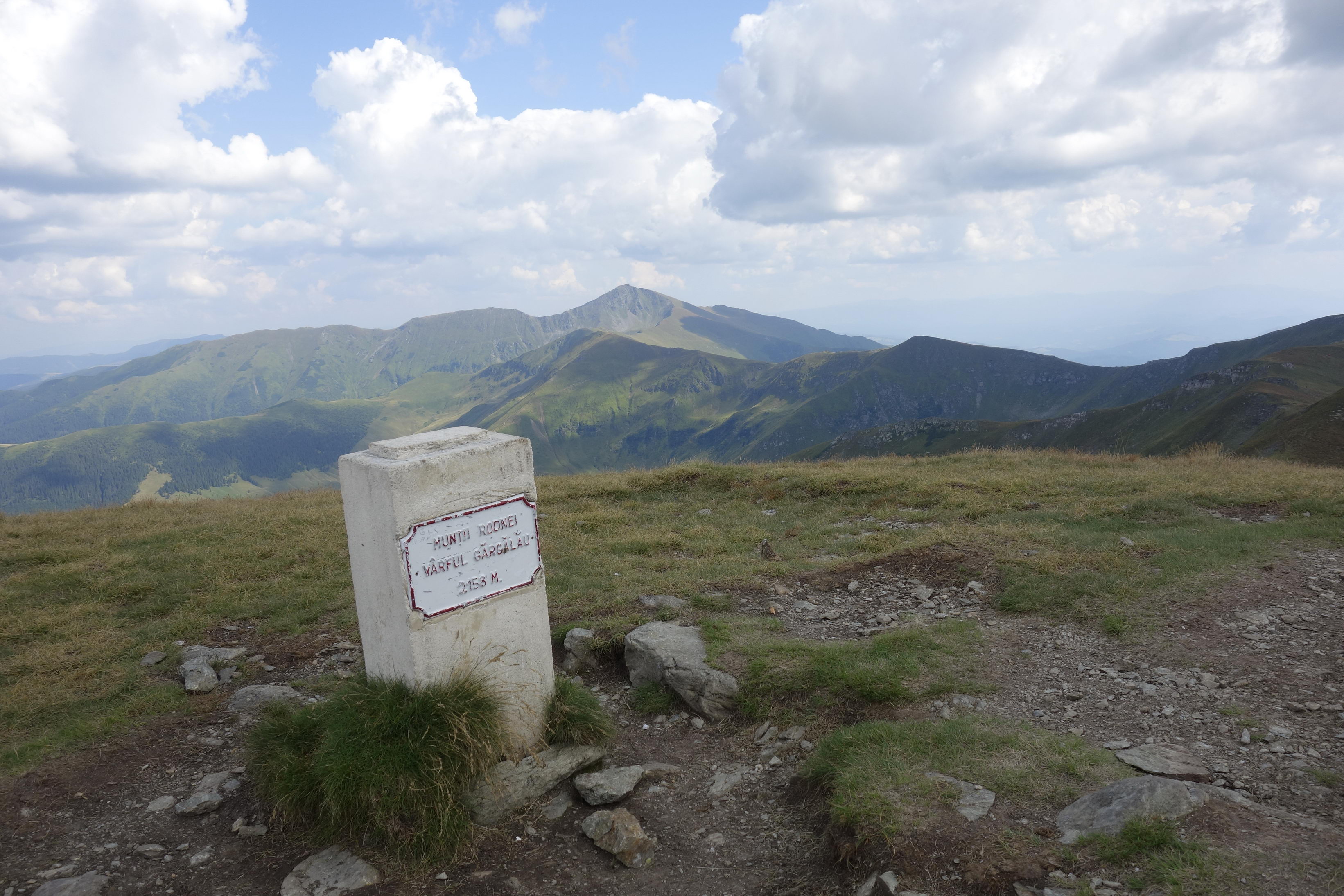Vf. Gargalau (2159 m)