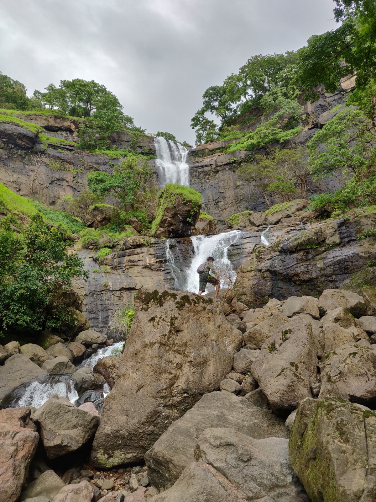 Sandshi waterfall