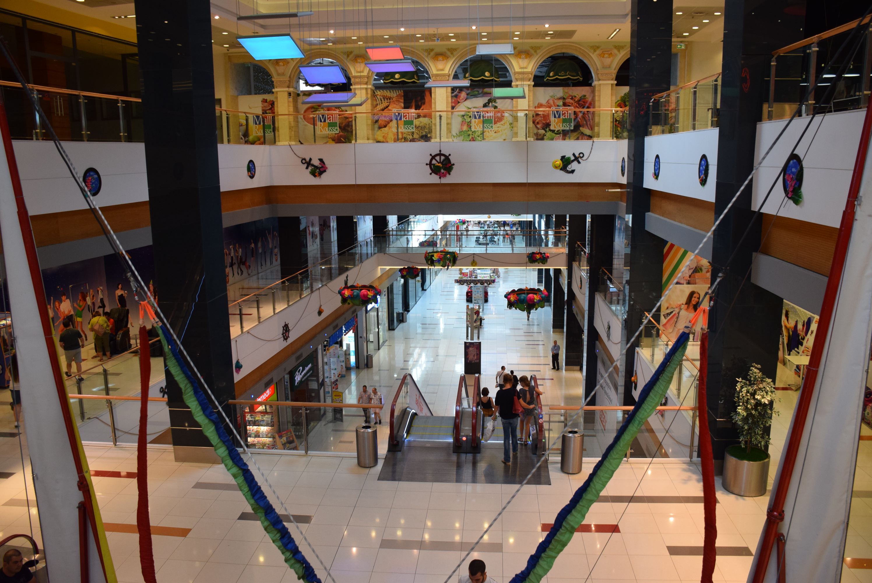 Mall Rousse | shopping mall