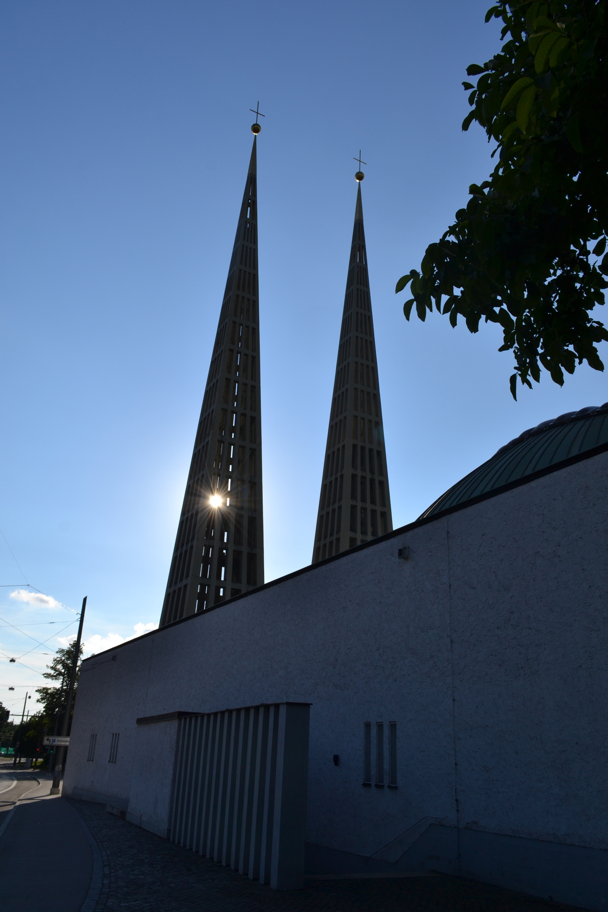 Kathol. Don-Bosco-Kirche - Augsburg
