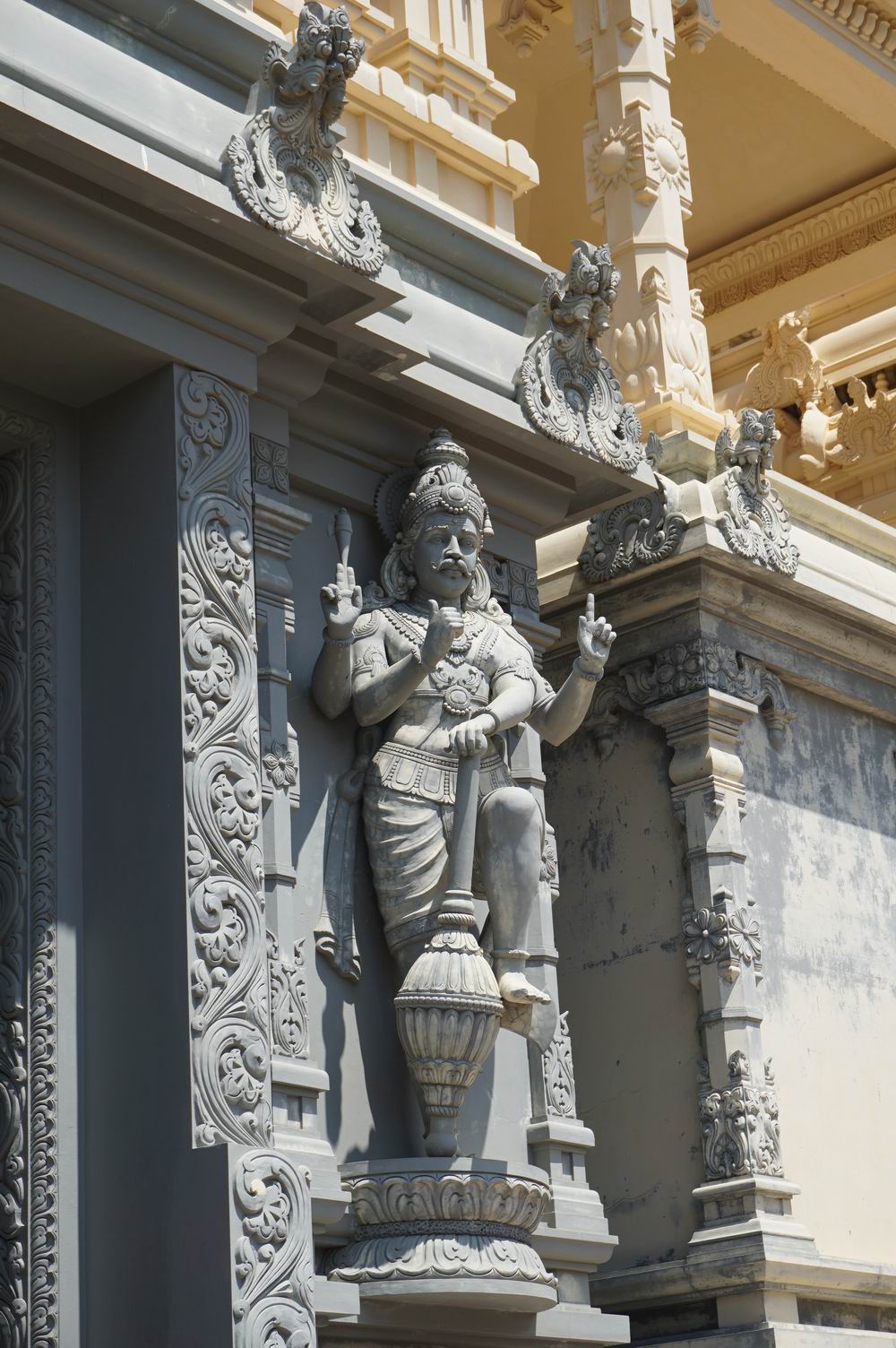 Hindu Temple (kovil) - Галле