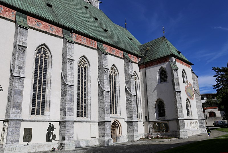 Kathol. Stadtpfarrkirche St. Mariä Himmelfahrt - Schwaz