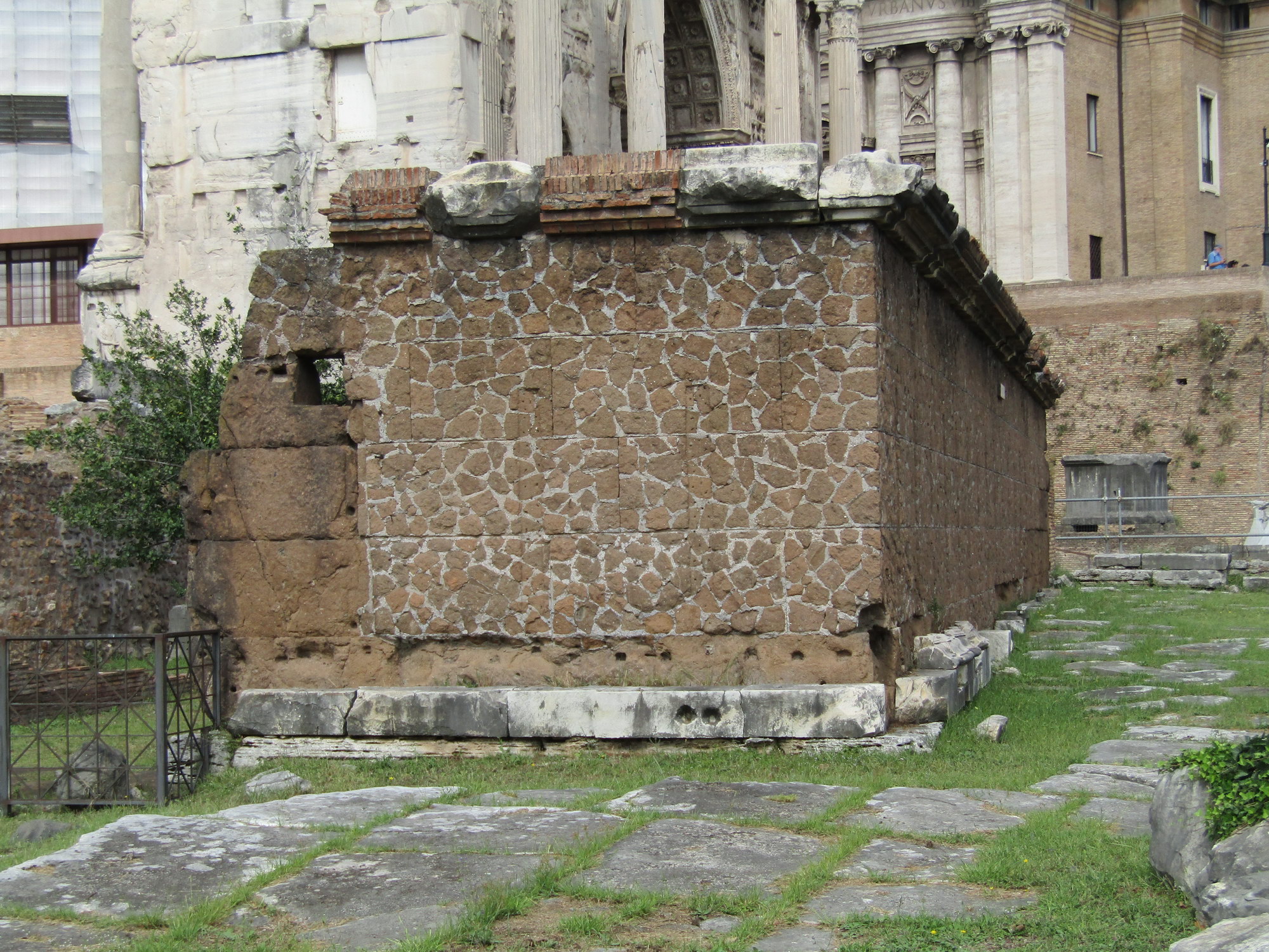 Rostra Augusti - Rome