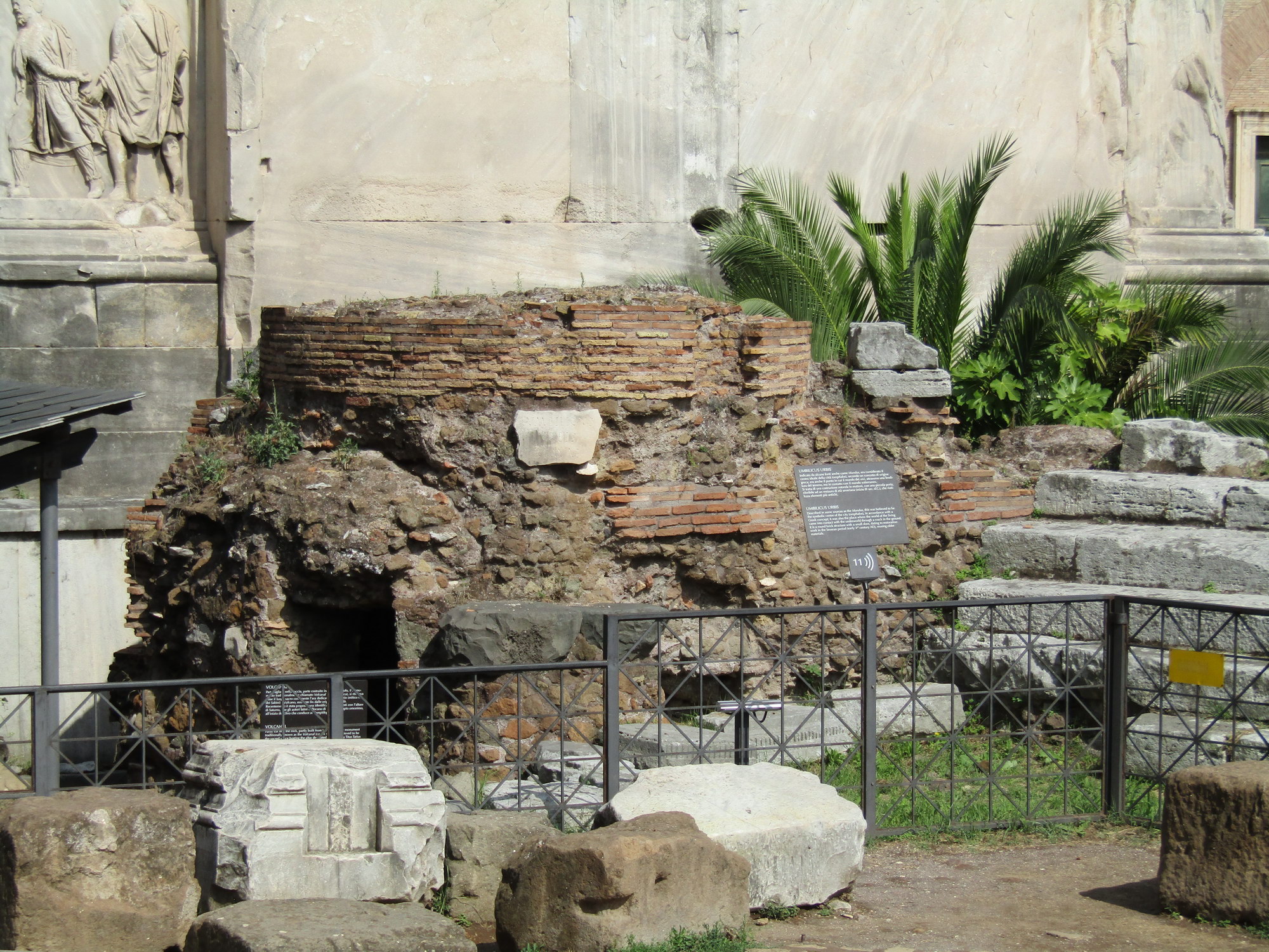 Umbilicus Urbis Romae (Navel or center of the city of Rome) - Rome