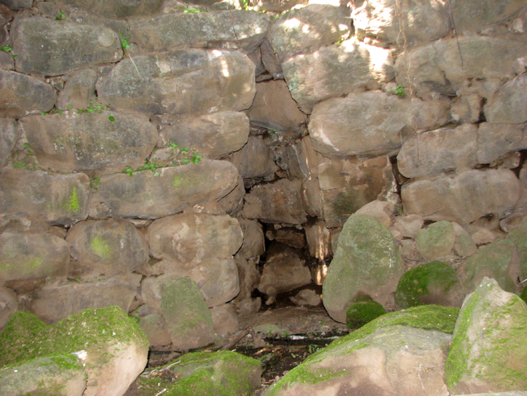 Nuraghe Tossilo (English) | archaeological site, nuragic civilization ...