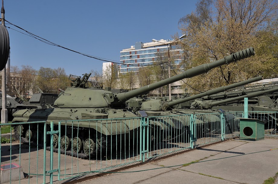 Soviet heavy tank T-10M - Moscow | tank on display