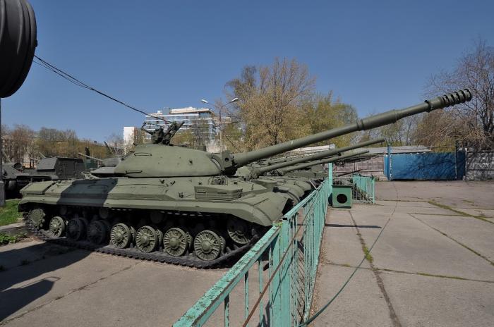 Soviet heavy tank T-10M - Moscow | tank on display