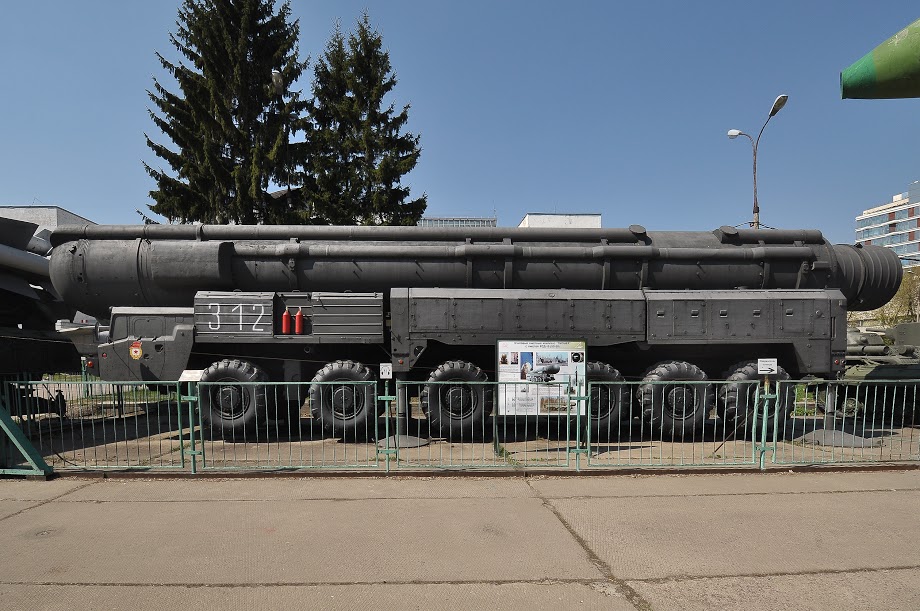 Transporter erector launcher on shassis MAZ-547 with model of ...