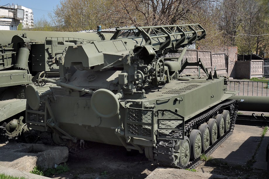 Soviet short-range artillery rocket complex 2K6 Luna (FROG) - Moscow