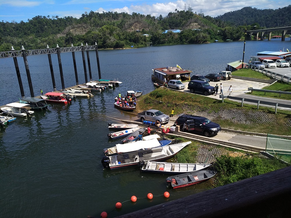 Jeti awam Pulau banding. Banding island pier.