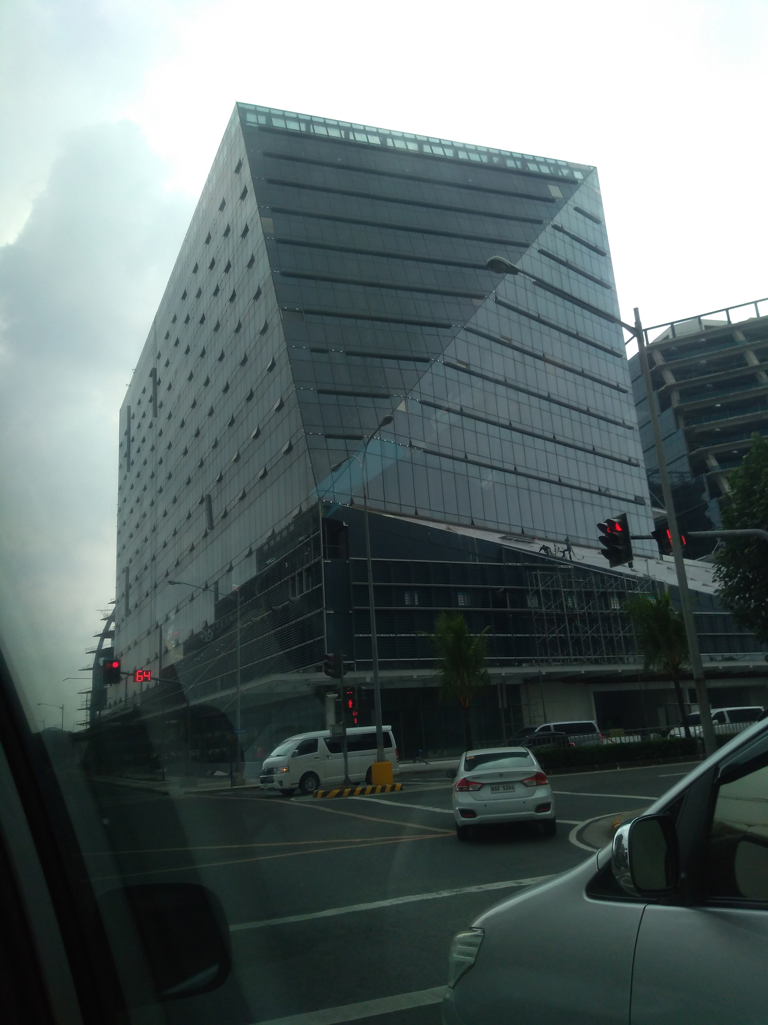 Four E-com Center - Pasay