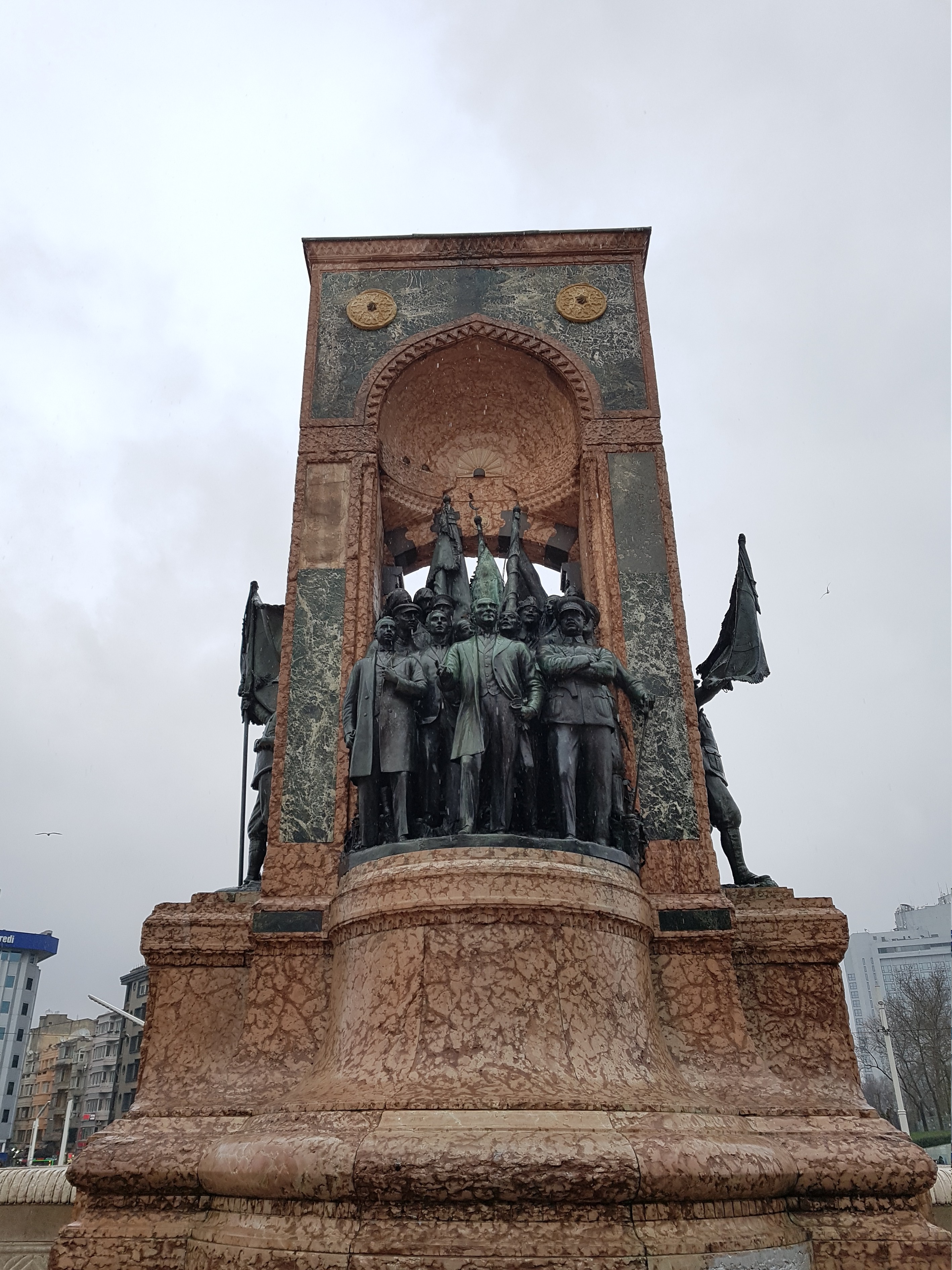Republic Monument - Istanbul Metropolitan Municipality