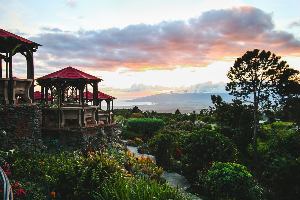 Kula Lodge & Restaurant