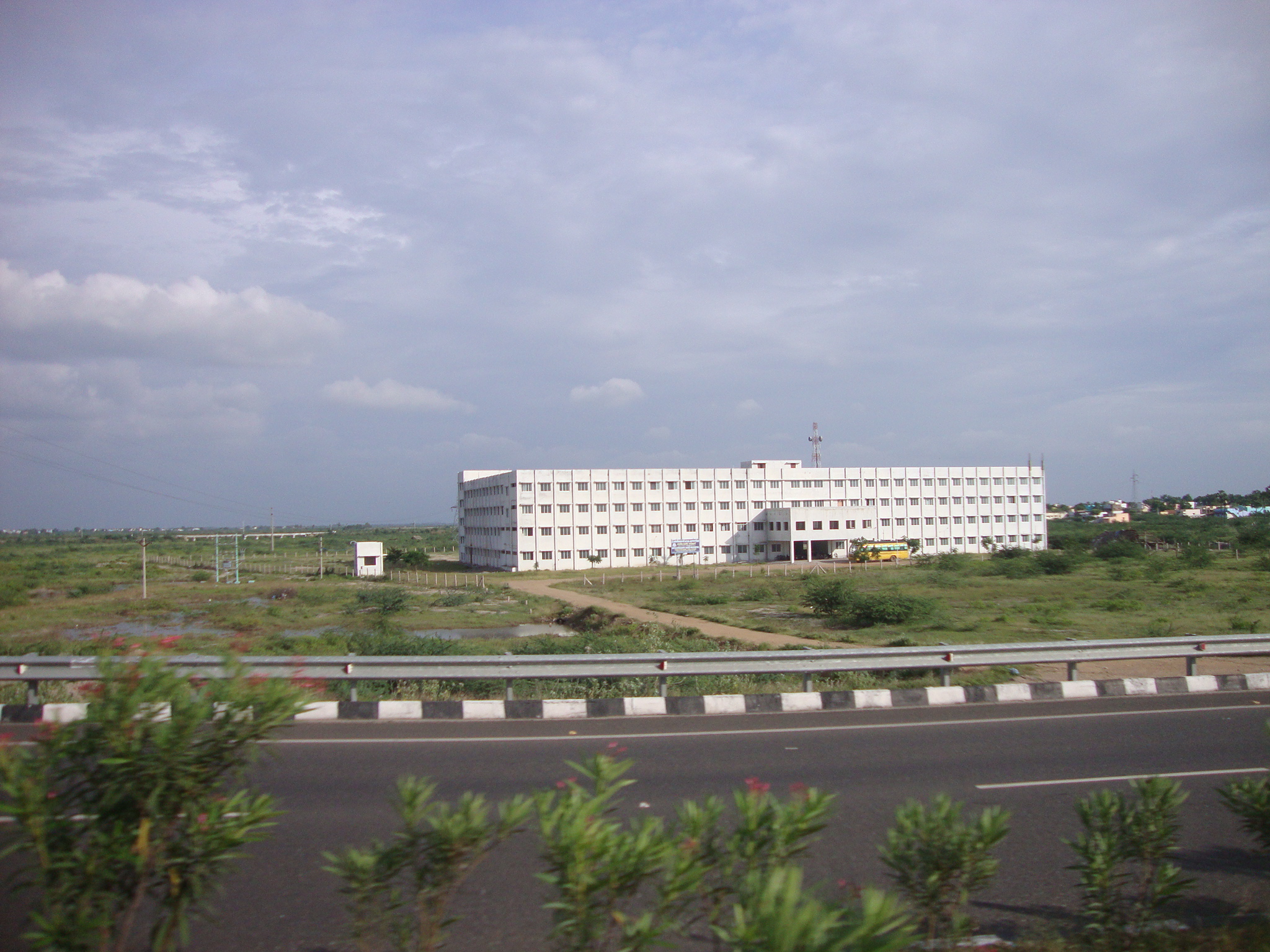 Sri S Ramasamy Naidu Memorial Polytechnic College Venkatachalapuram, Sattur