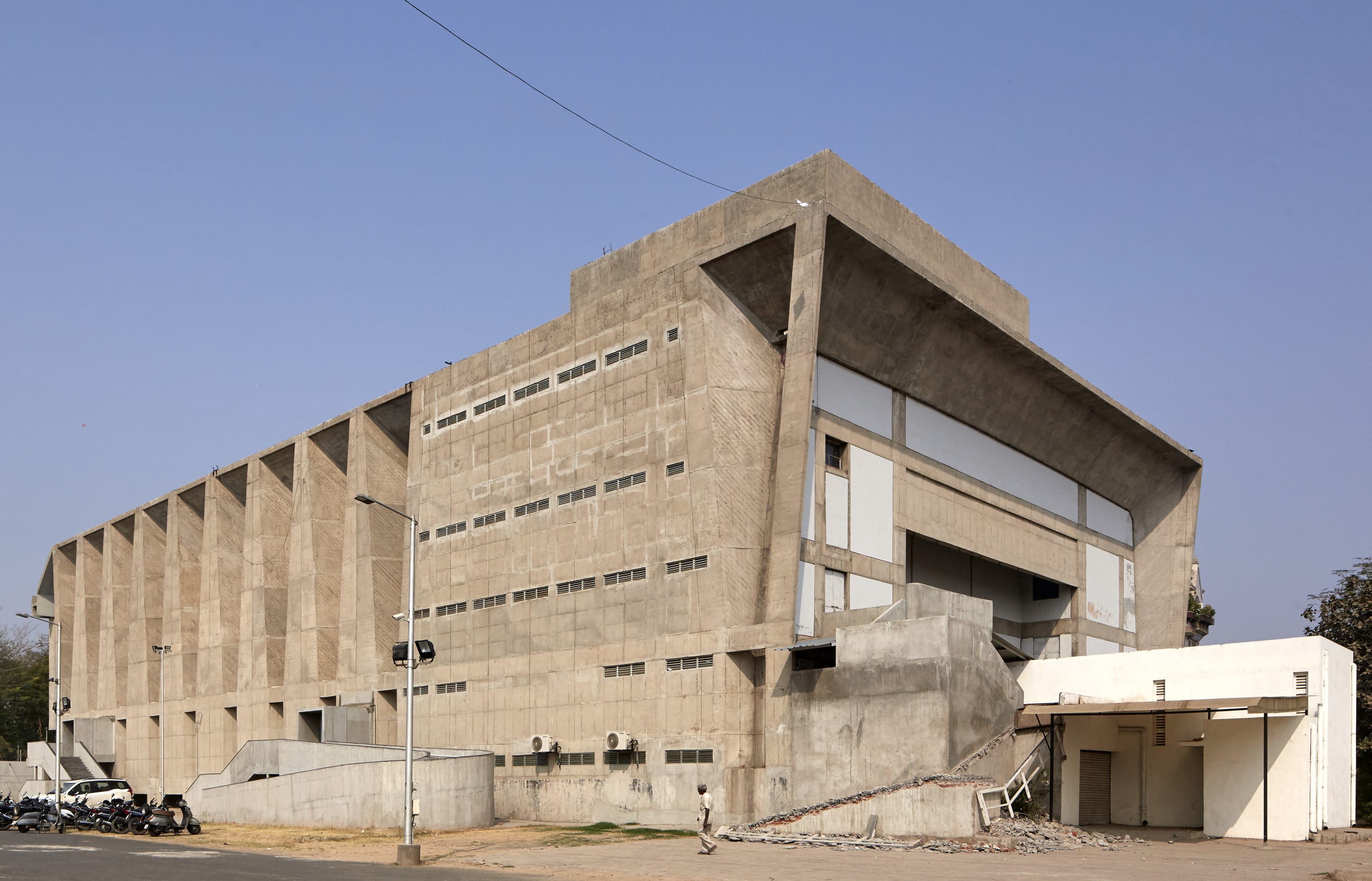 Tagore Hall - Ahmedabad | museum, concert hall, Modern (architecture)