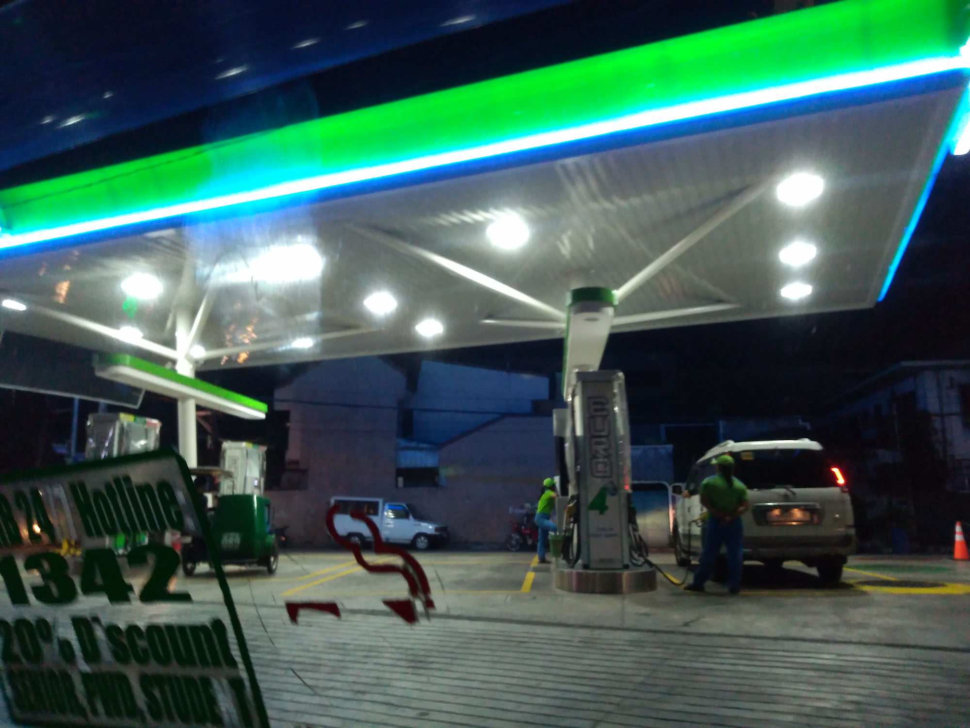 CleanFuel Gas Station - Quezon City