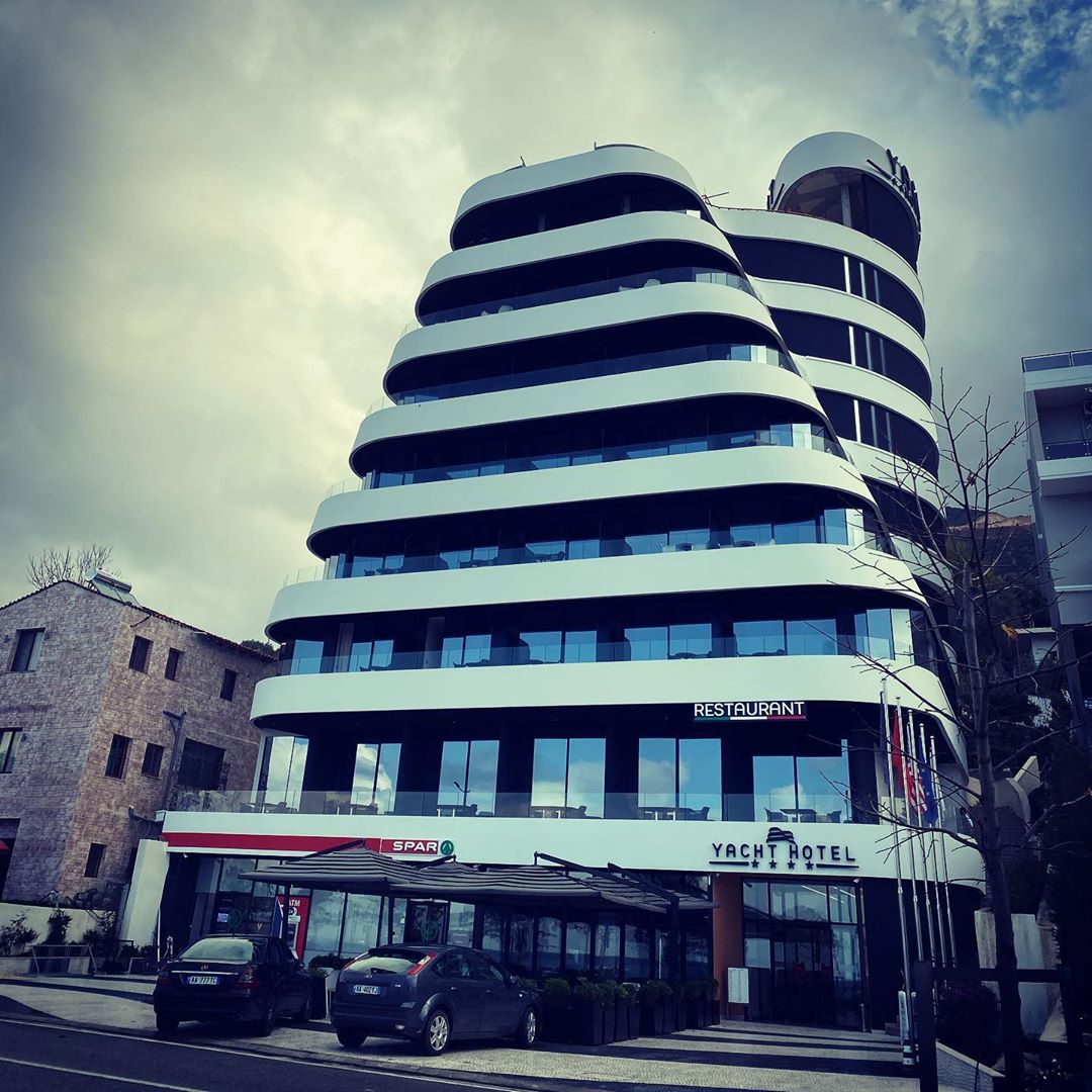 Yacht Hotel - Vlorë