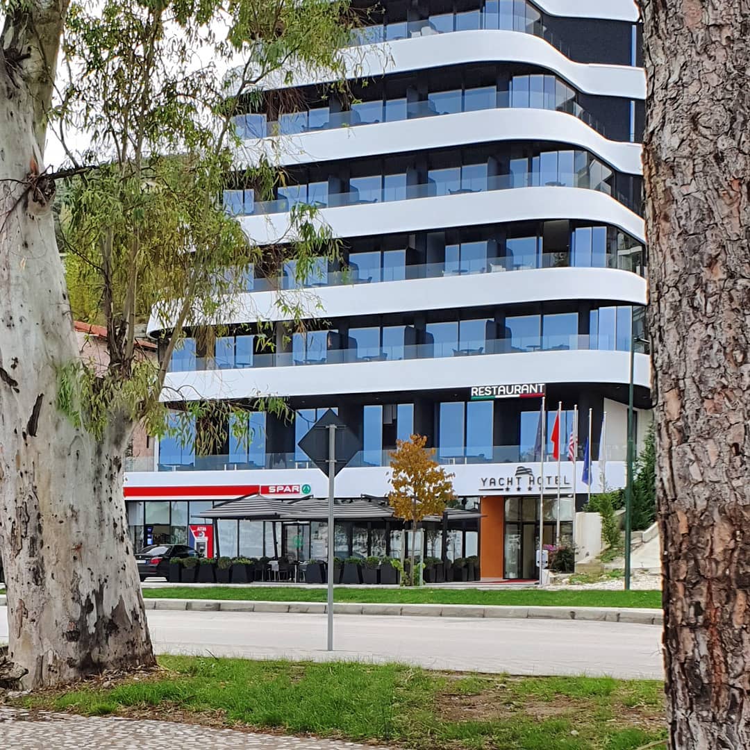 Yacht Hotel - Vlorë